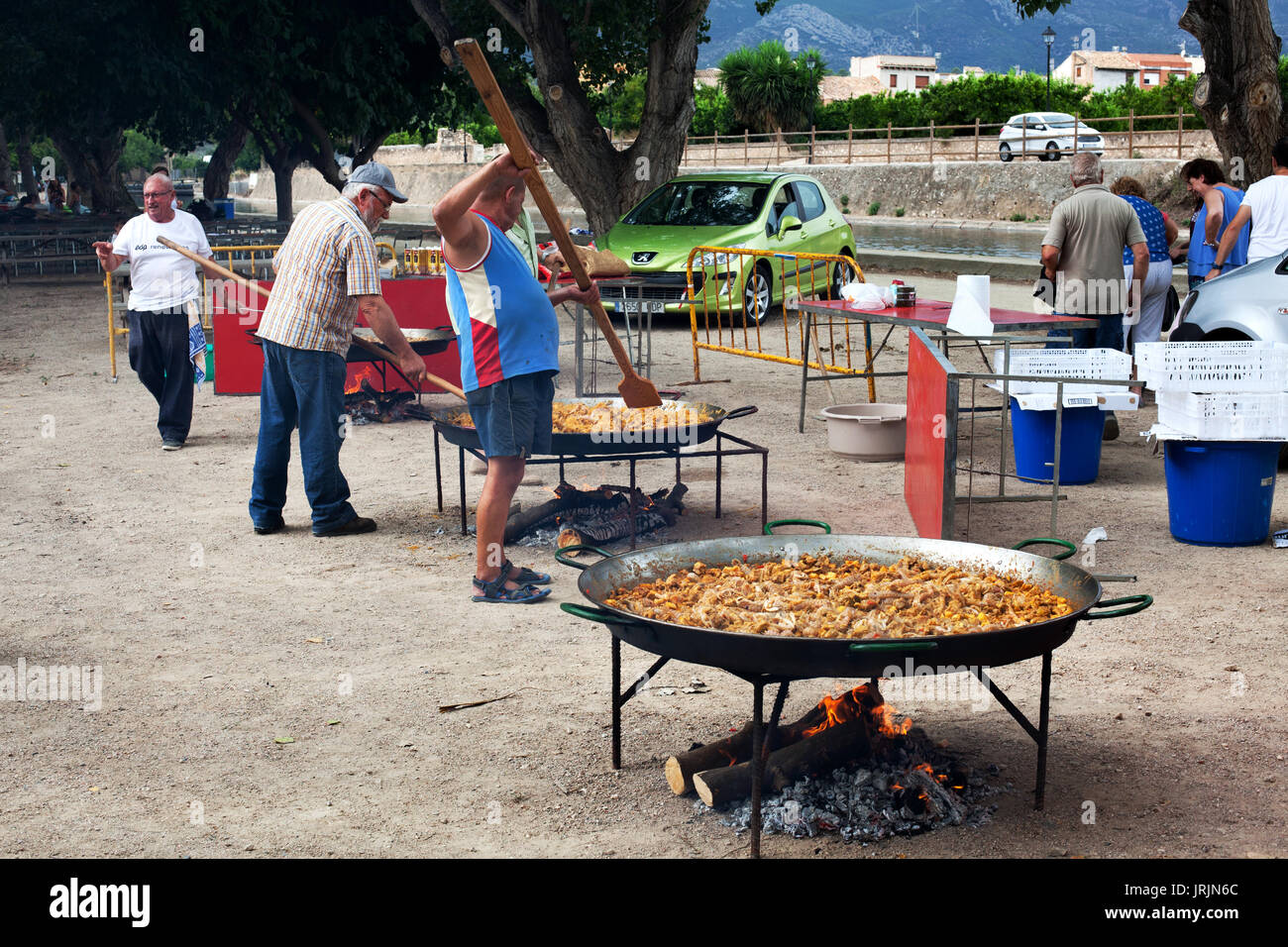 Paella spain without seafood hi-res stock photography and images - Alamy