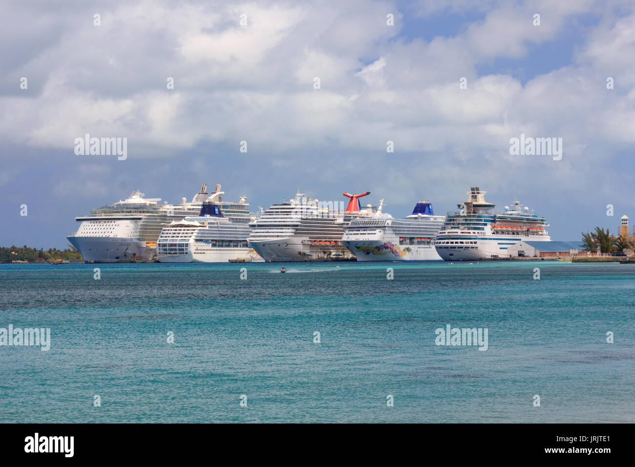 Cruise ships docked at the port of Nassau, Bahamas Stock Photo - Alamy