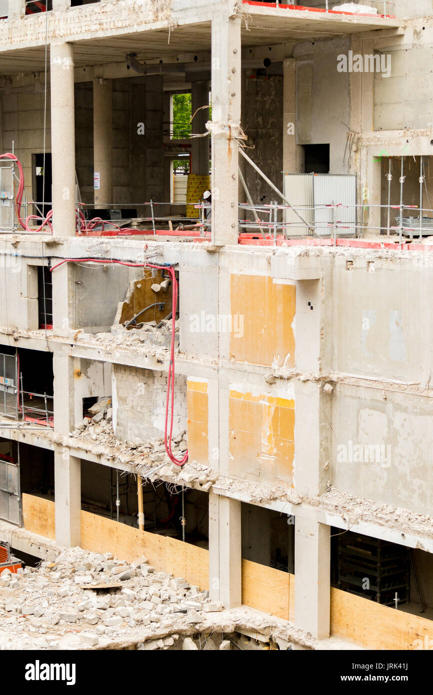 Demolition site of a building Stock Photo - Alamy