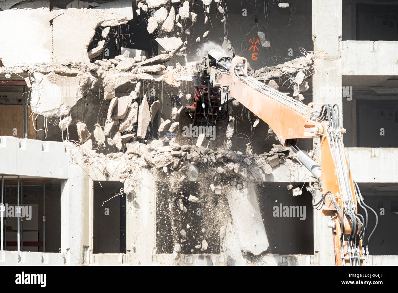 Demolition site of a building Stock Photo - Alamy