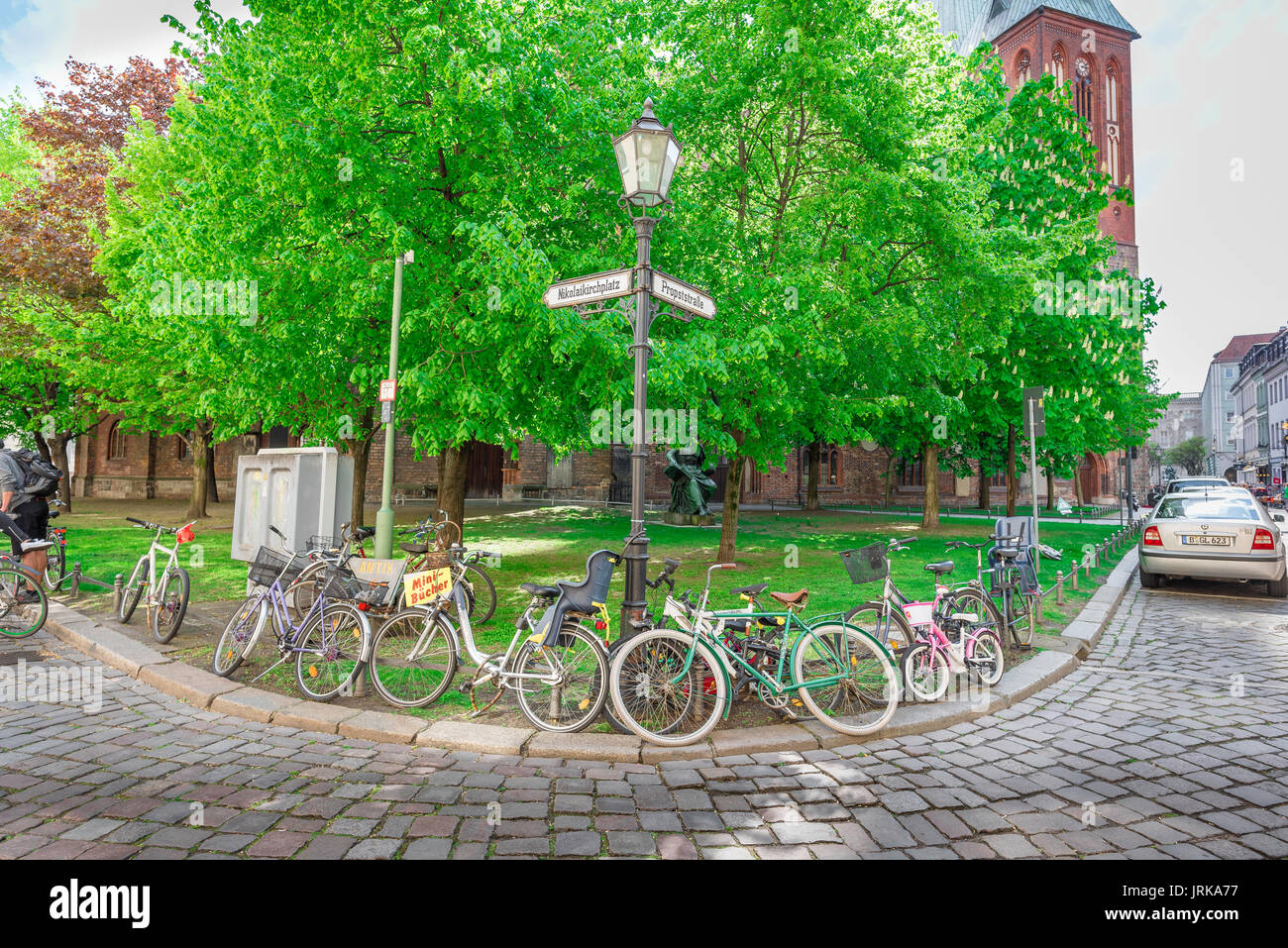 Old streets in berlin hi-res stock photography and images - Alamy