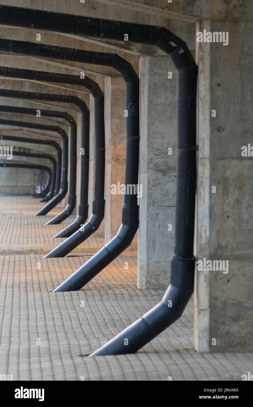 Pipe under bridge hi-res stock photography and images - Alamy