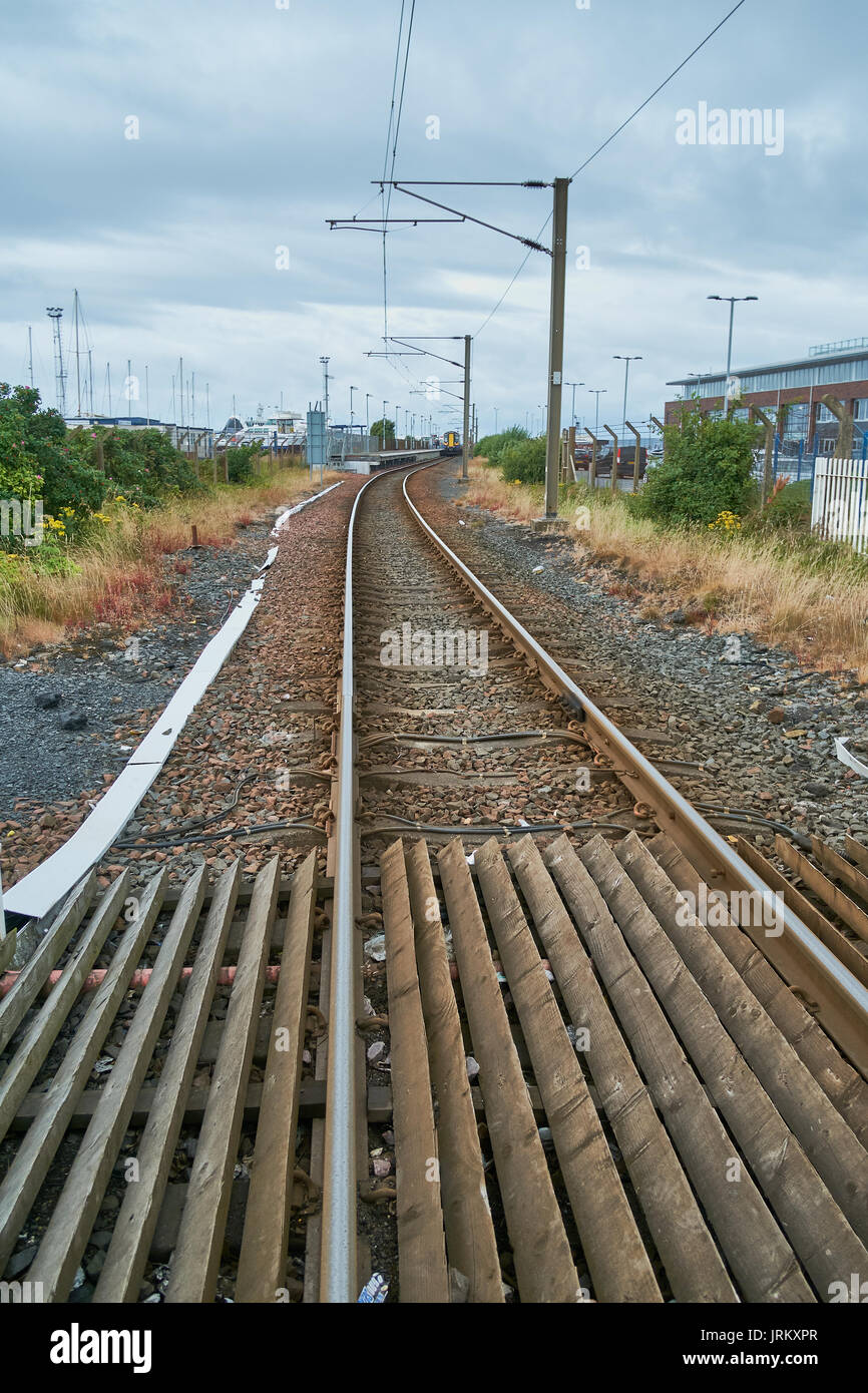 Single train hi-res stock photography and images - Alamy
