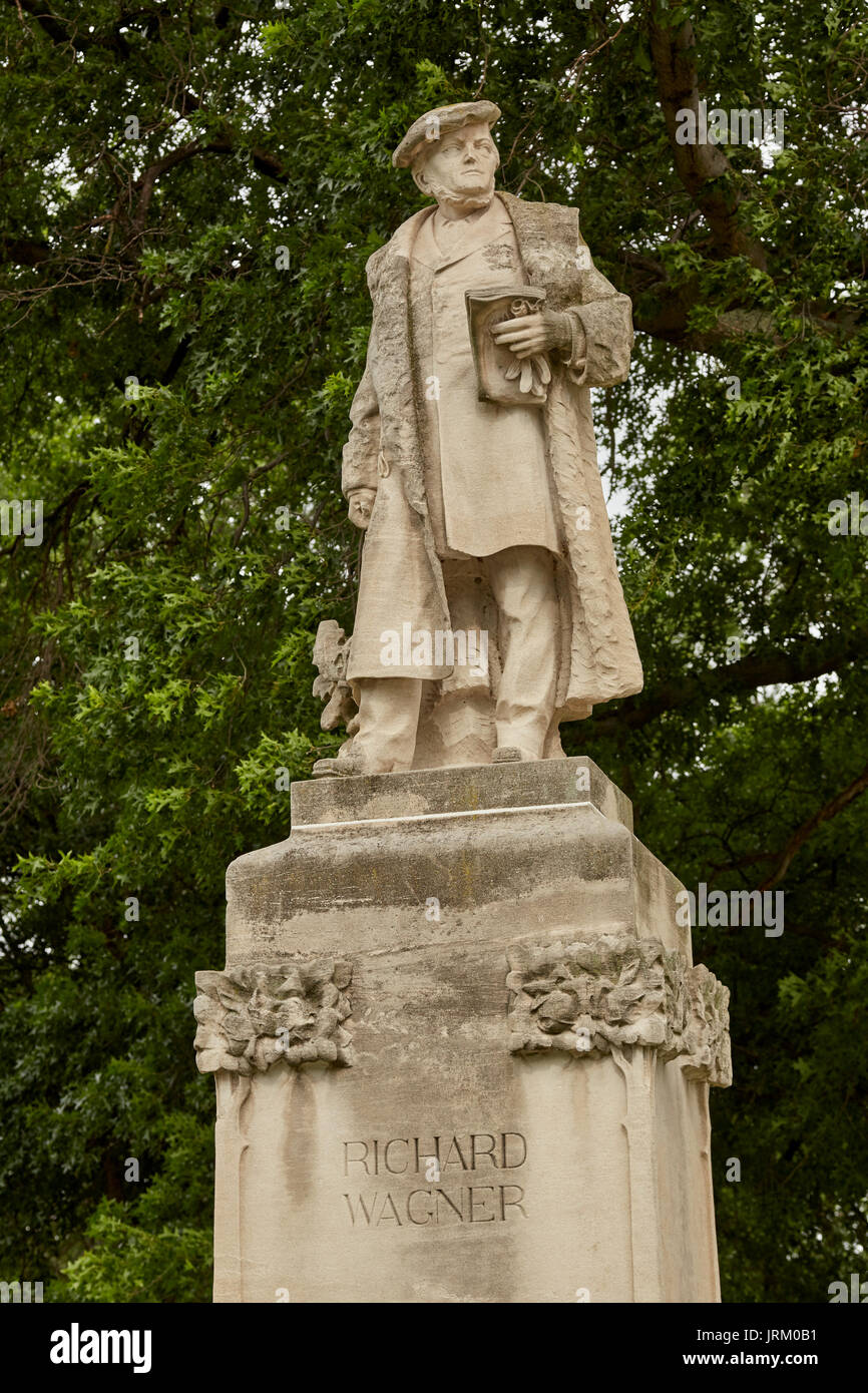Statue of Richard Wagner, Edgewater Park, Cleveland Ohio, USA Stock ...
