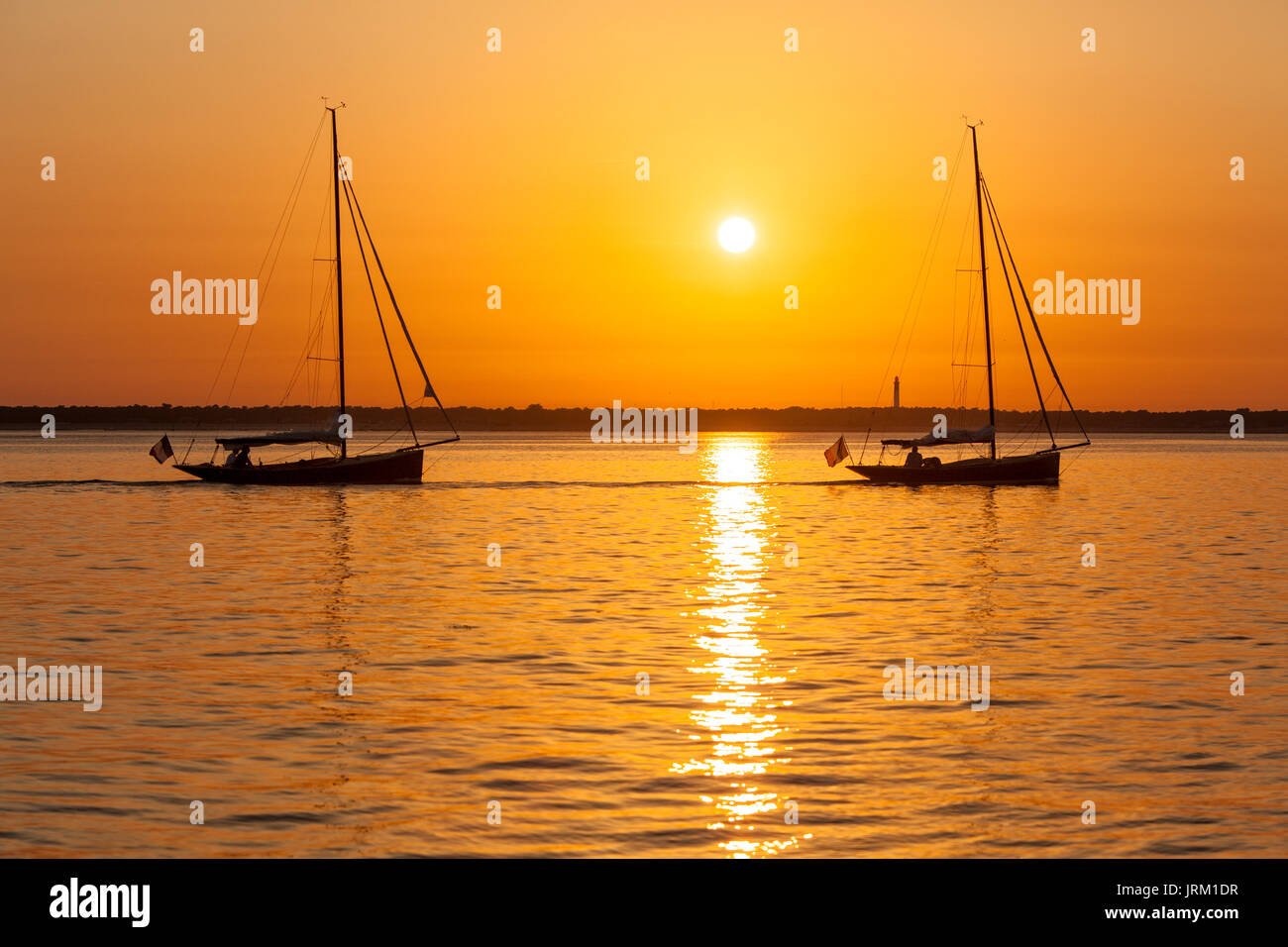 Arcachon Bay (in French, the Bassin d'Arcachon, and known locally ...
