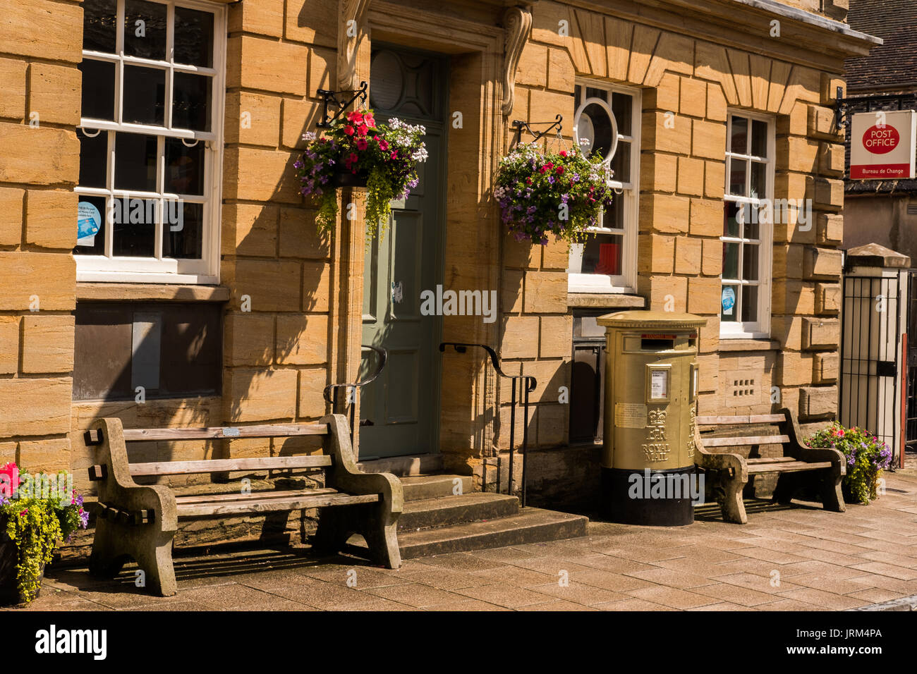 Sherborne post box hi-res stock photography and images - Alamy