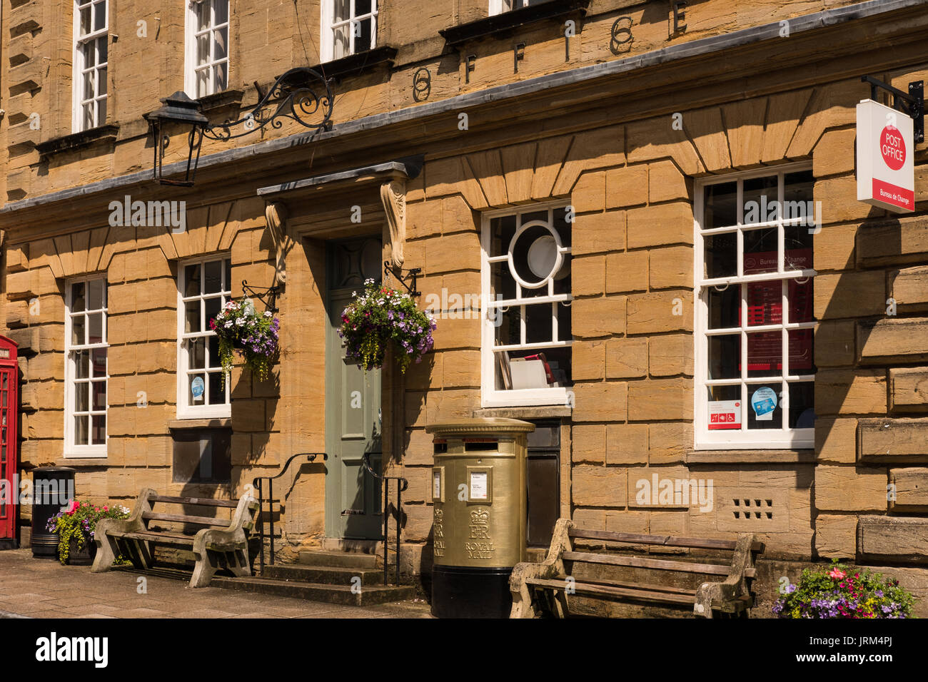 Sherborne post box hi-res stock photography and images - Alamy