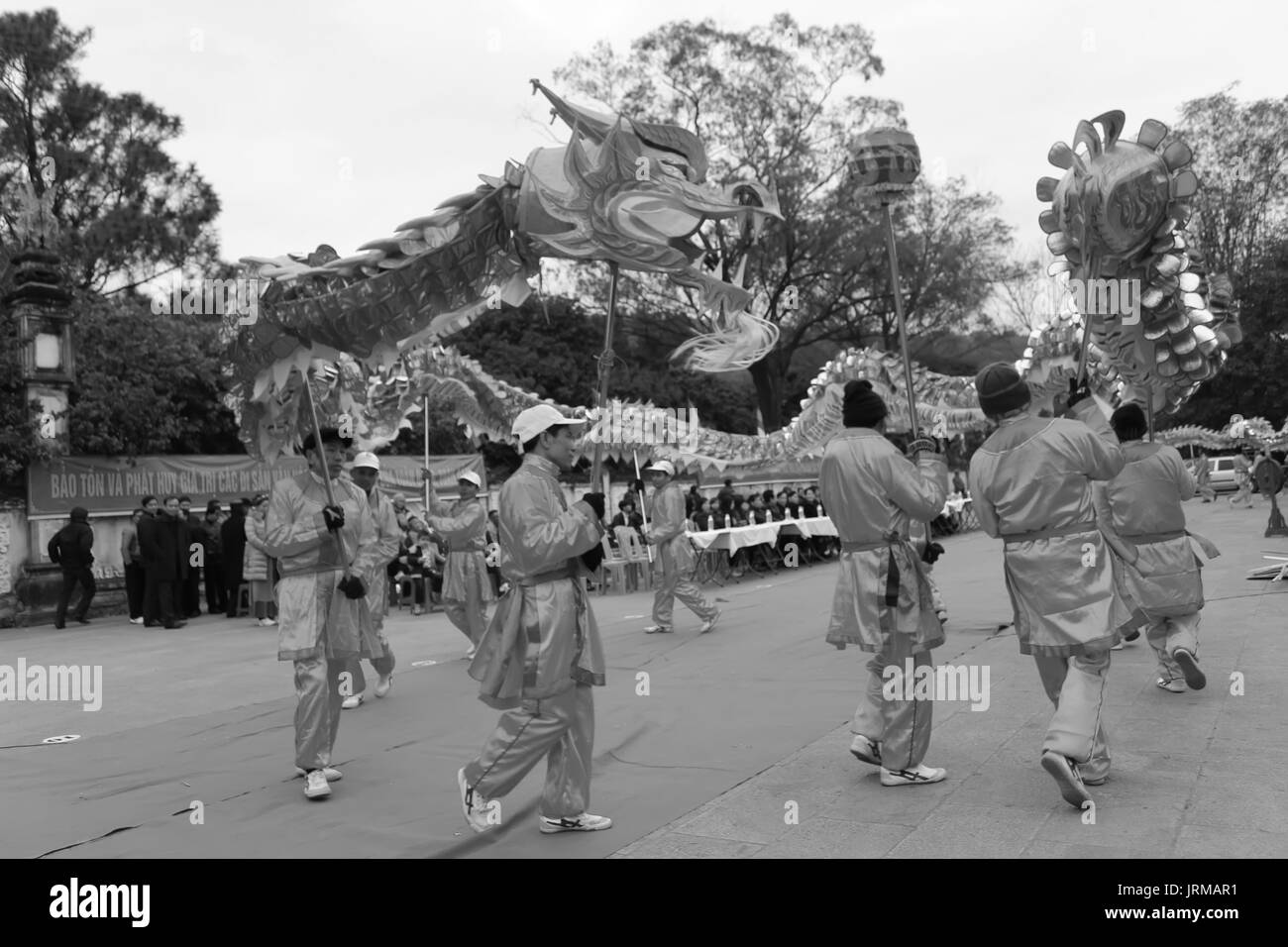 Dragon festivals Black and White Stock Photos & Images - Alamy