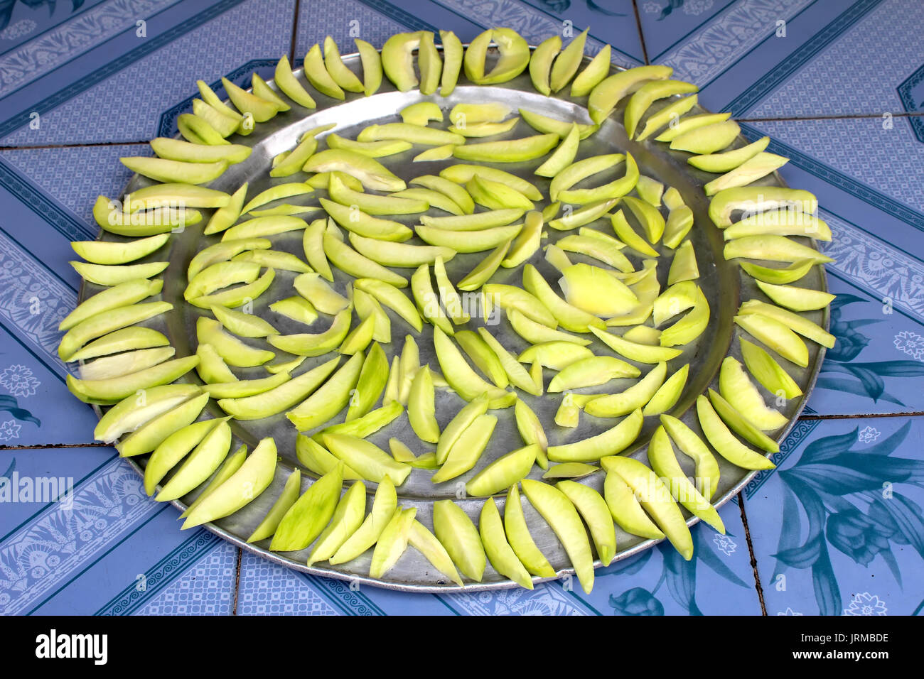Cut mango splash hi-res stock photography and images - Alamy