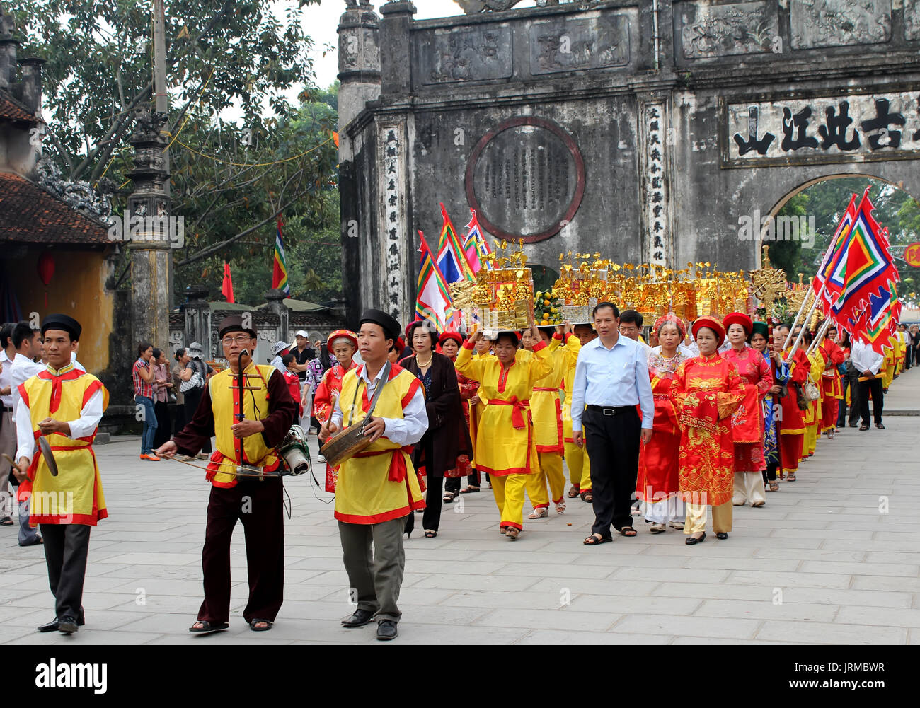 Palanquin in china hi-res stock photography and images - Alamy