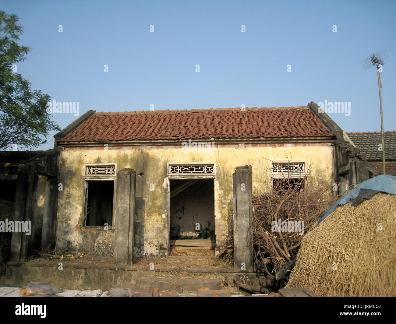 house in Rural Vietnam Stock Photo - Alamy