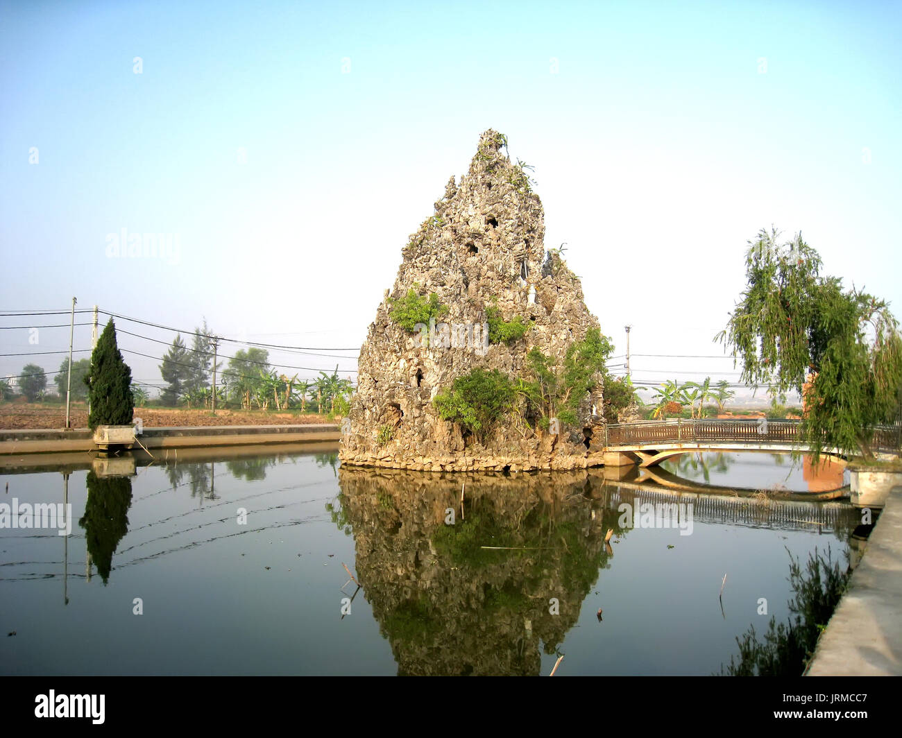 ancient stone bridge Stock Photo - Alamy