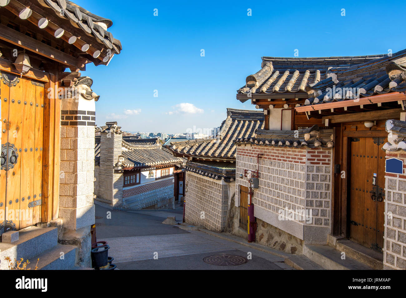 Bukchon Hanok Village,Traditional Korean style architecture in Seoul ...