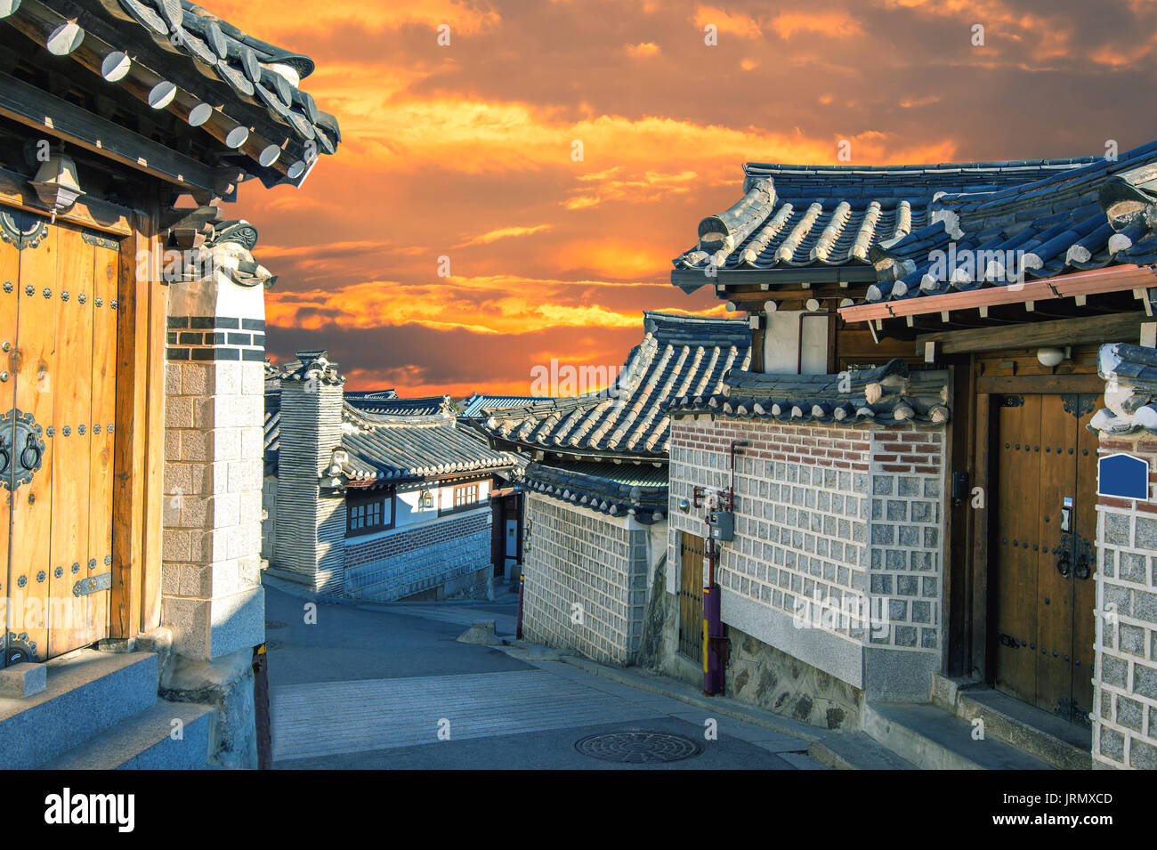 Bukchon Hanok Village,Traditional Korean style architecture in Seoul ...