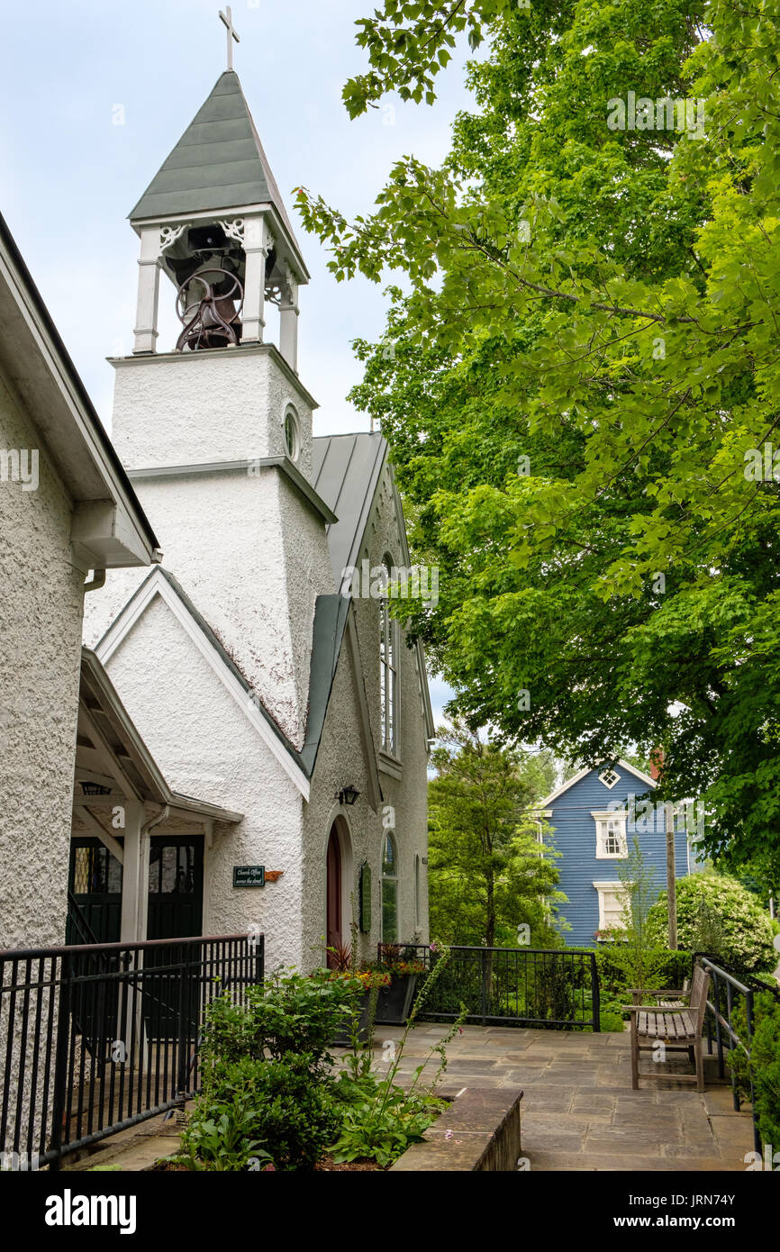 Trinity Episcopal Church, 379 Gay Street, Washington, Virginia Stock ...