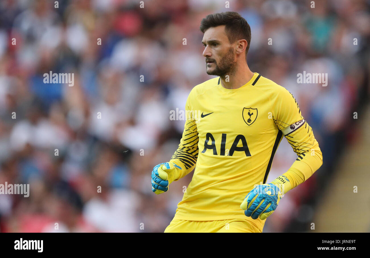 Tottenham Hotspur goalkeeper Hugo Lloris Stock Photo - Alamy
