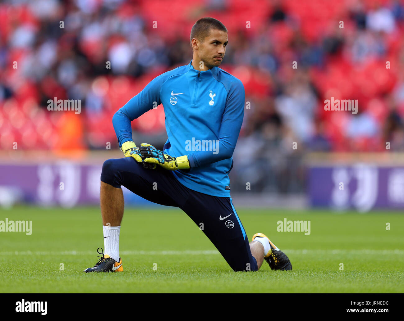 Tottenham Hotspur goalkeeper Alfie Whiteman Stock Photo - Alamy