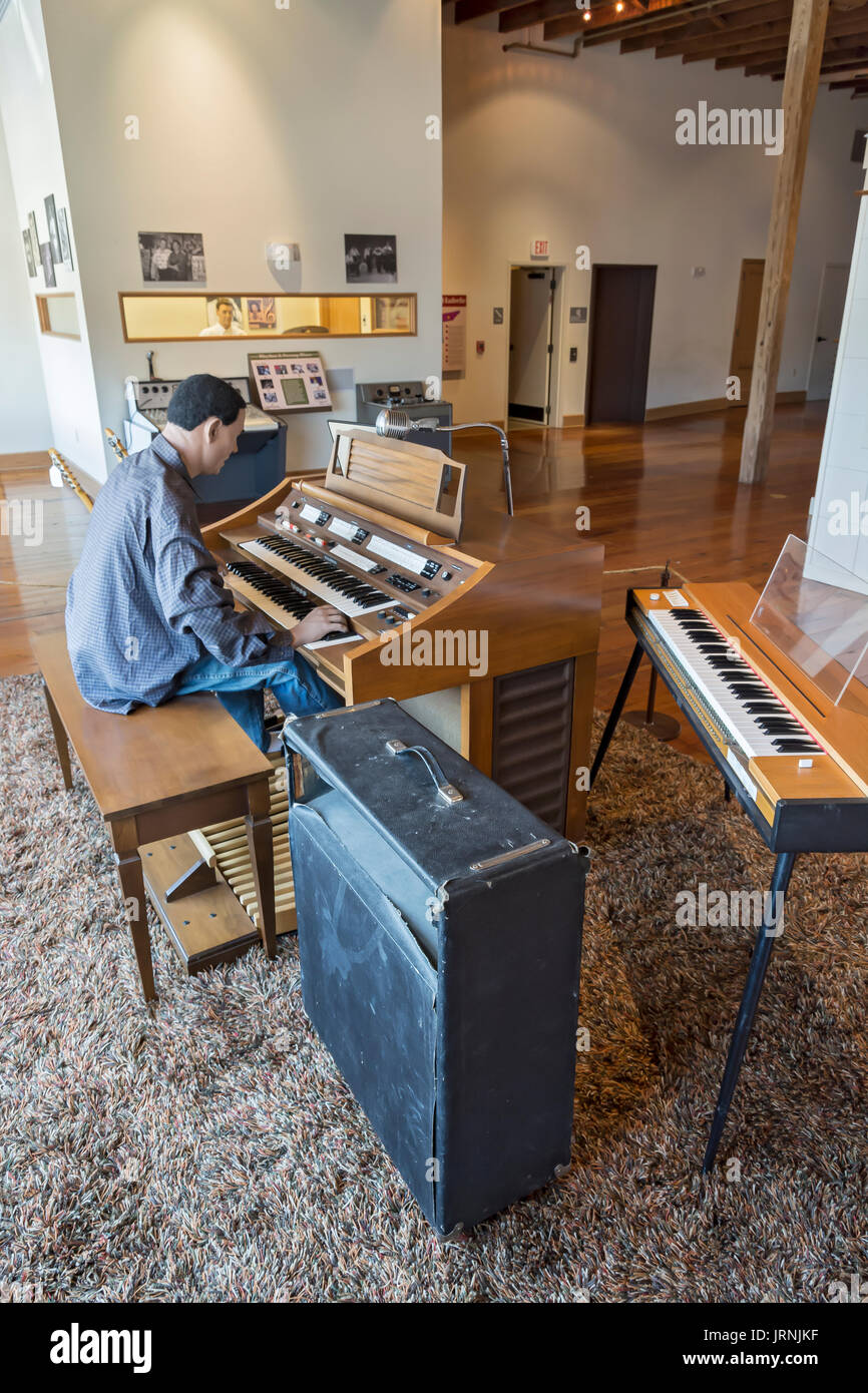 Black music studio hi-res stock photography and images - Alamy