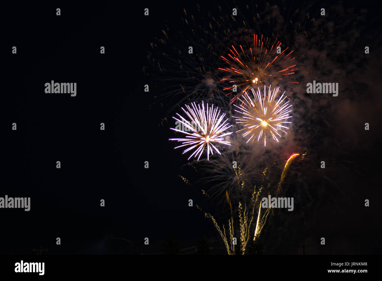 Red white blue fireworks hi-res stock photography and images - Alamy