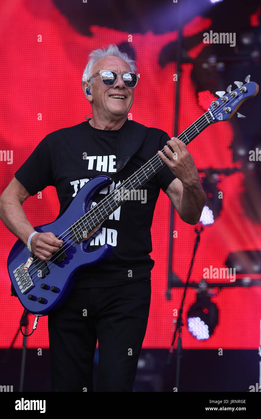 Siddington, Cheshire, UK. 5th August, 2017. Former The Buggles and Yes ...