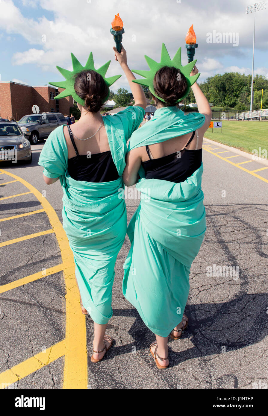 Twins festival twinsburg ohio usa hi-res stock photography and images ...