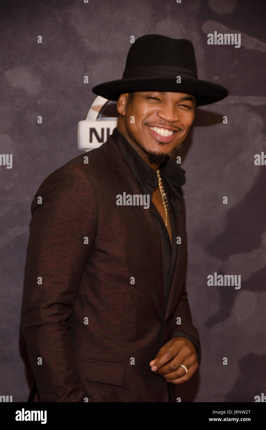 Neyo performing hi-res stock photography and images - Alamy