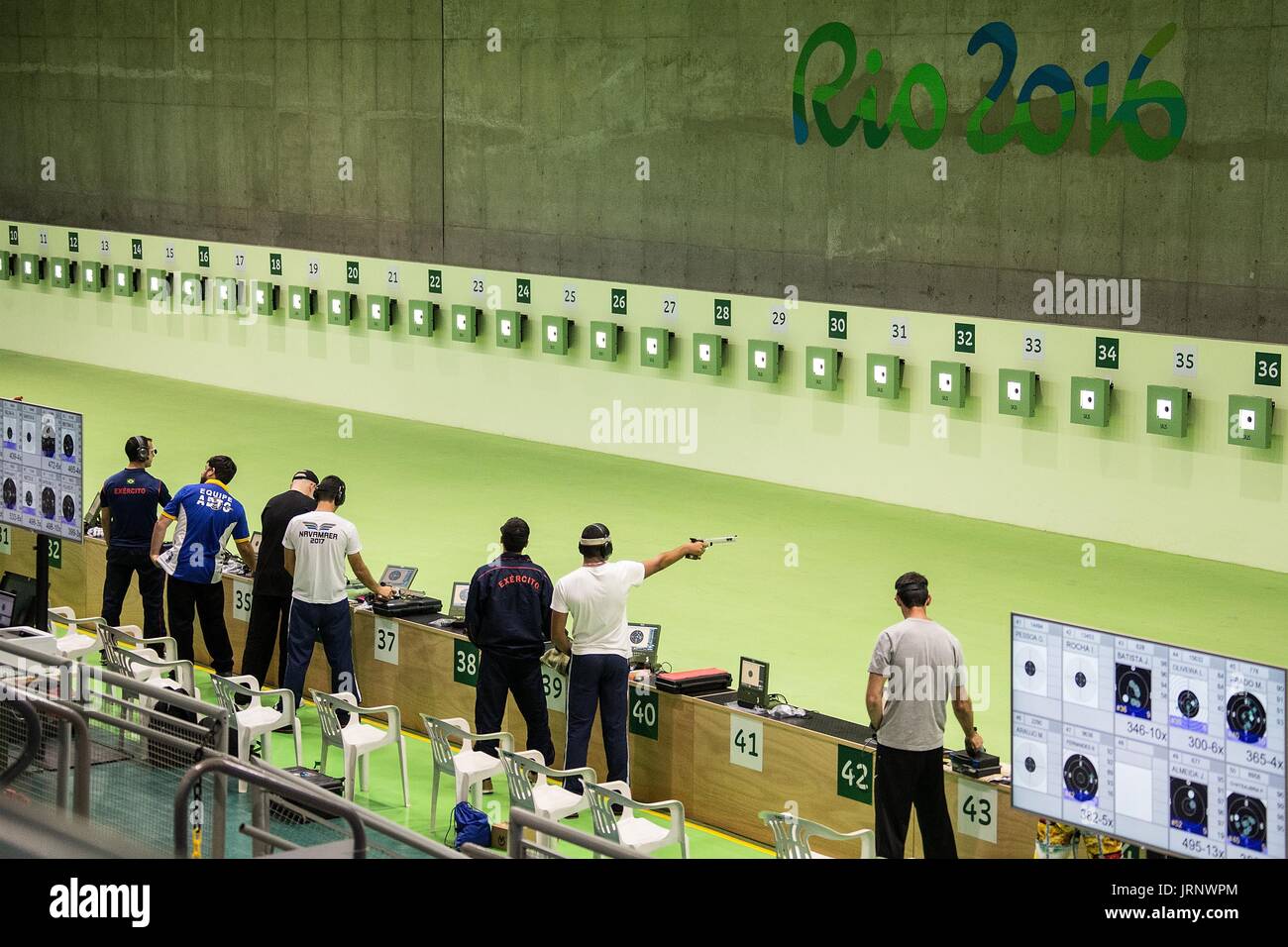 Pistol match hi-res stock photography and images - Alamy