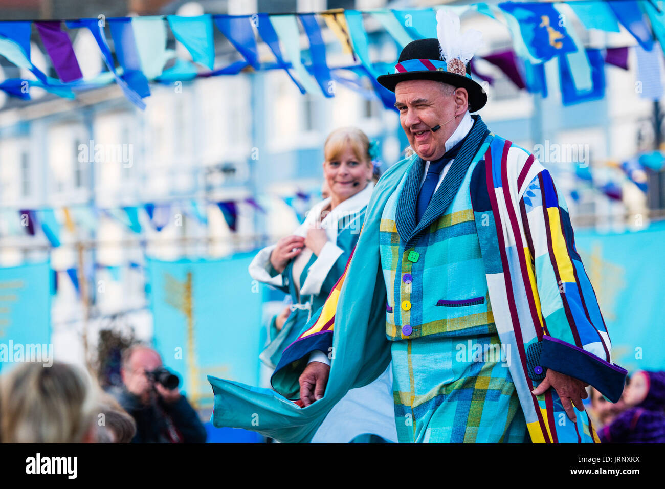 Aberystwyth, Wales, UK. 5th August, 2017. Performers on the promenade ...