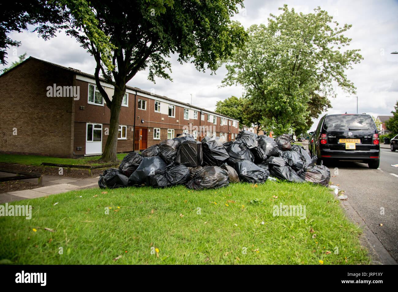 Birmingham refuse strike hi-res stock photography and images - Alamy