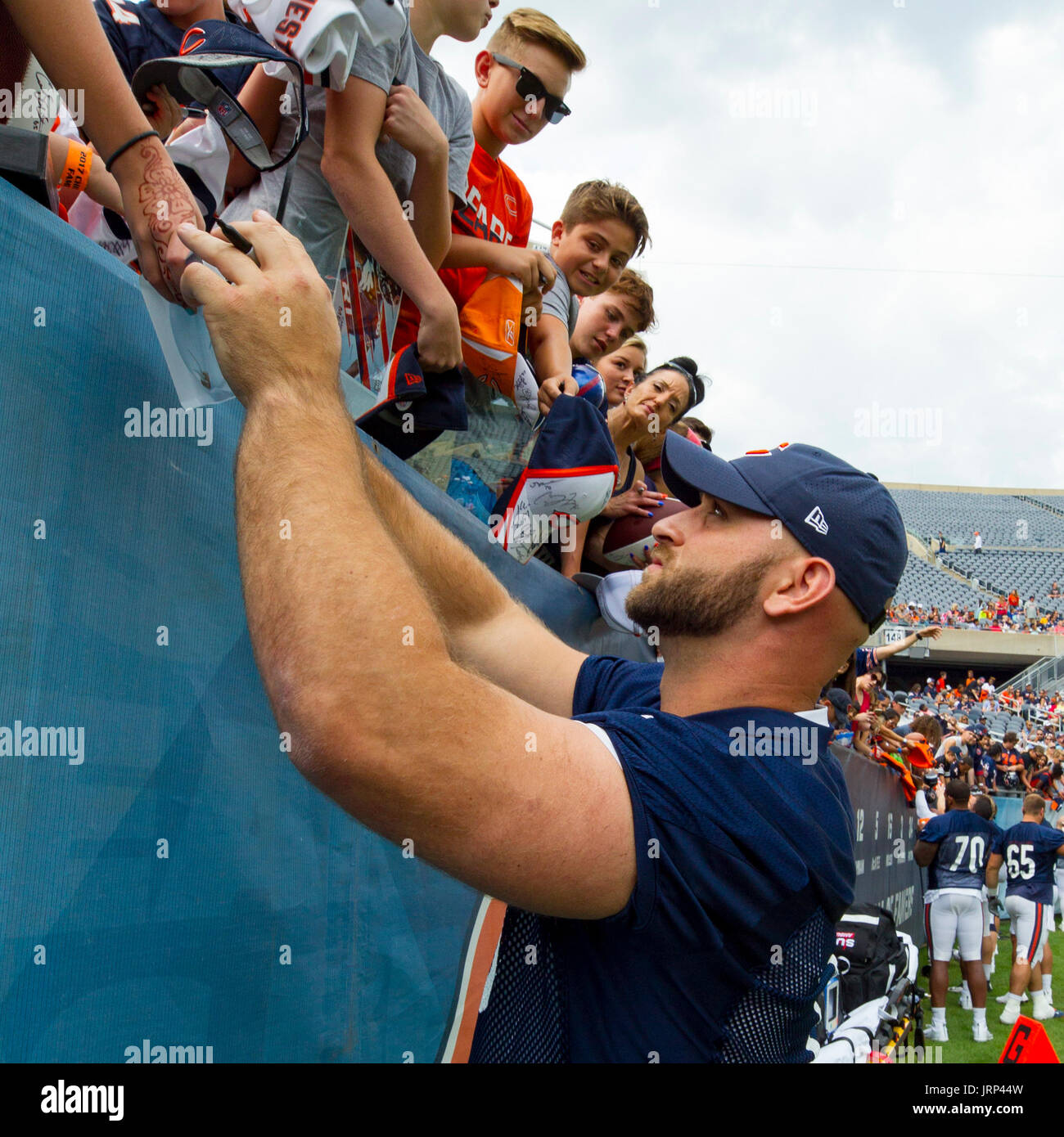 Kyle long bears hi-res stock photography and images - Alamy