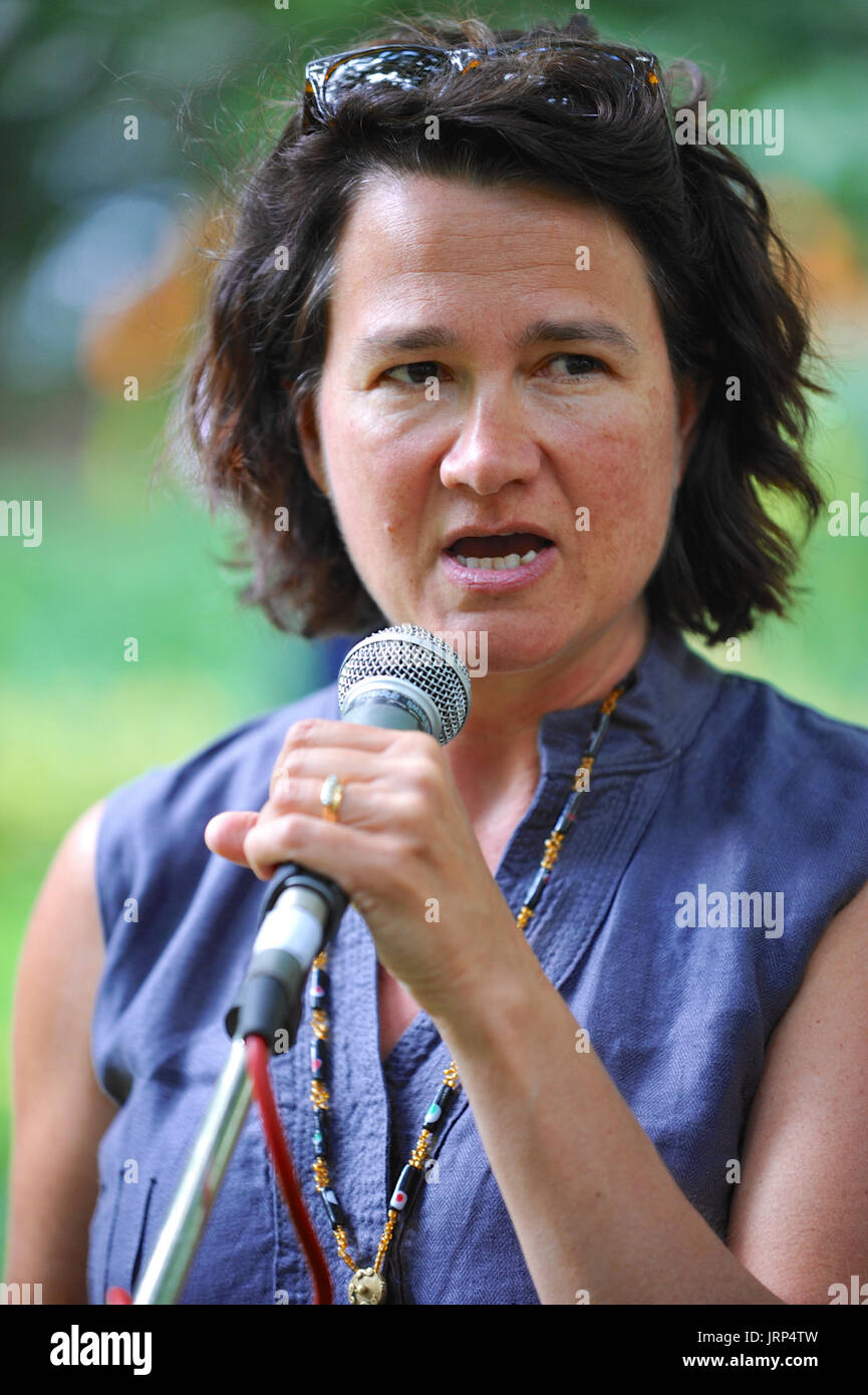 Labour party mp catherine west hi-res stock photography and images - Alamy