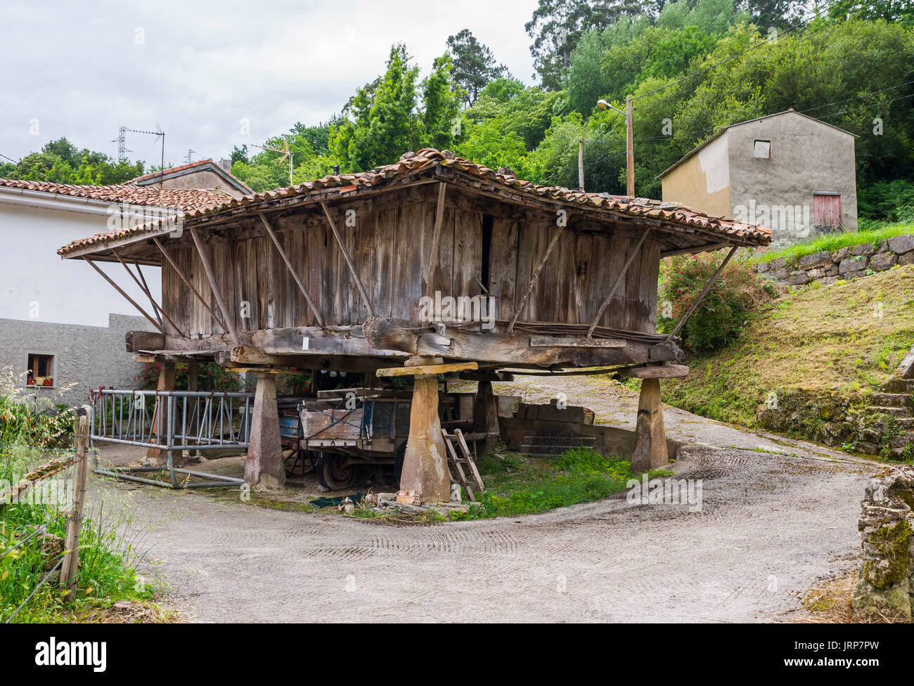 Horreo asturias hi-res stock photography and images - Alamy