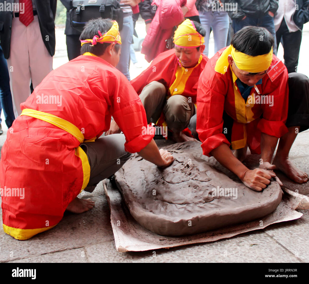 HAI DUONG, VIETNAM, February, 25: Vietnamese farmers play firecracker ...