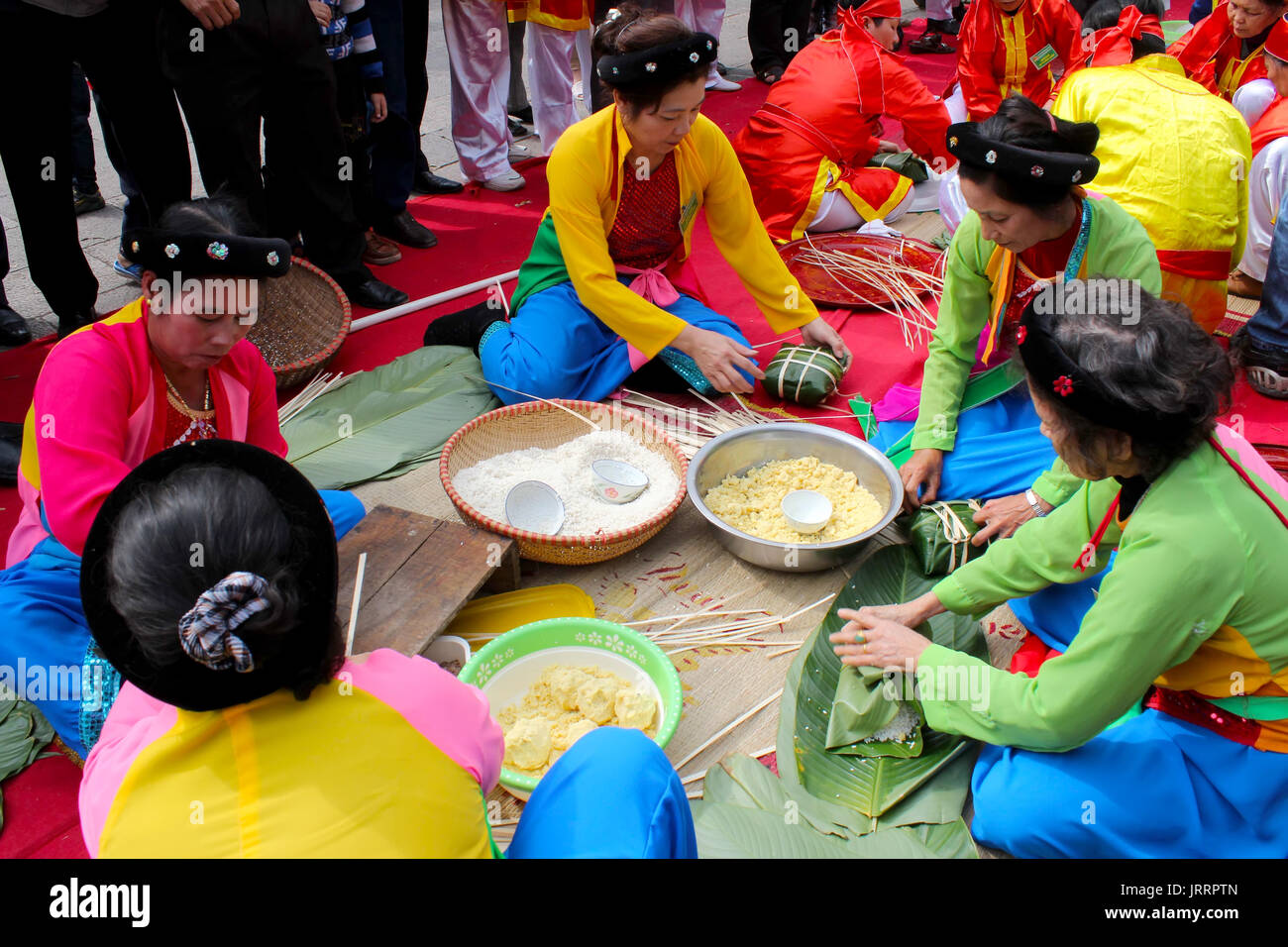 Rice packages hi-res stock photography and images - Alamy