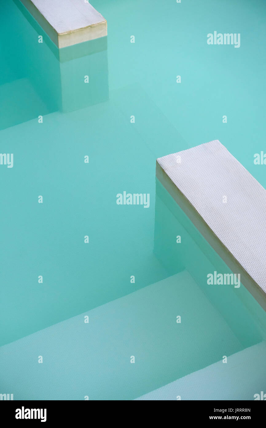 Swimming pool, detail of a partition wall in the water and steps Stock ...