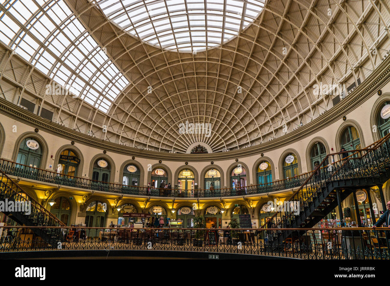 Leeds corn exchange shops hi-res stock photography and images - Alamy
