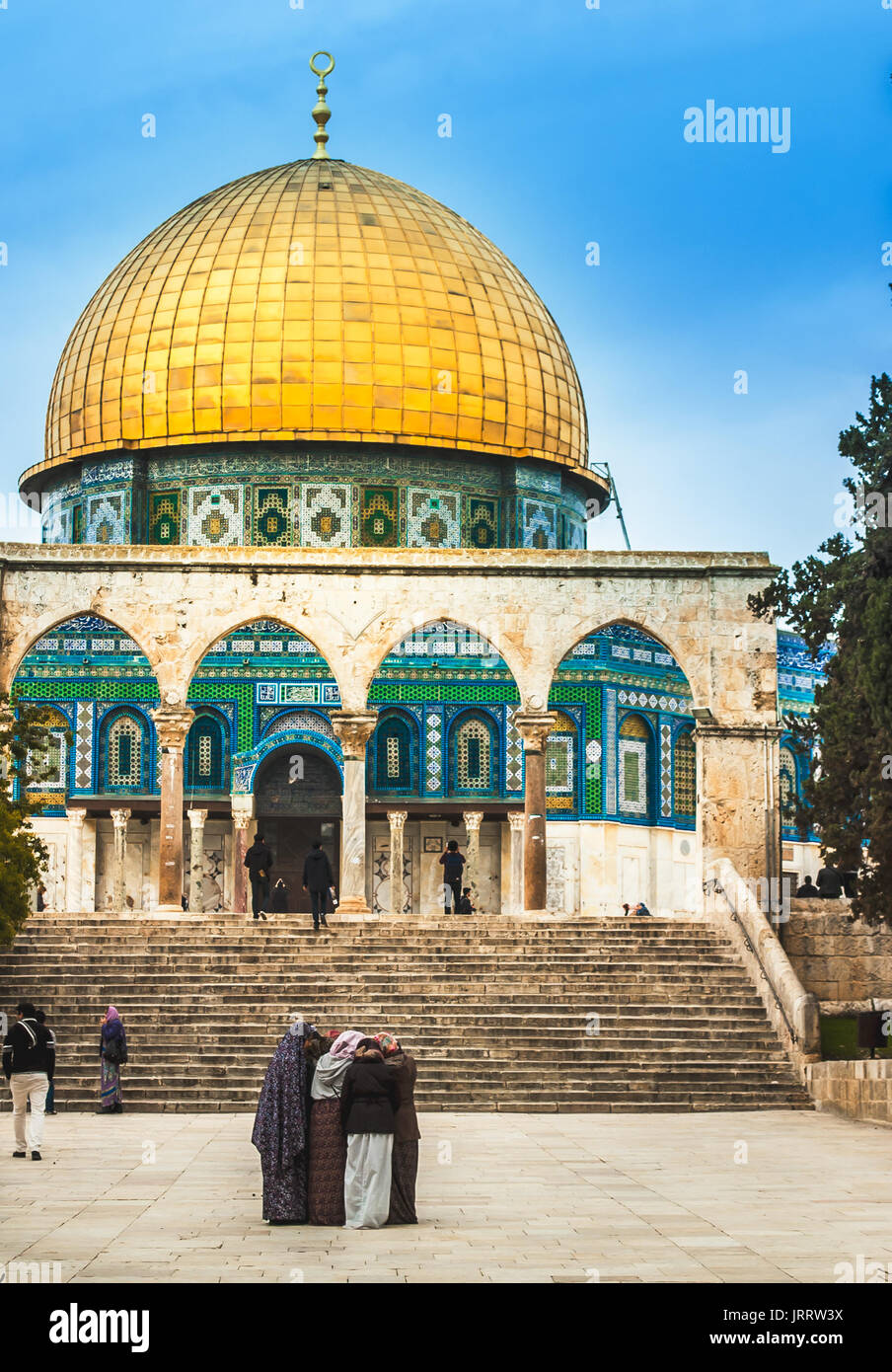 Muslim women standing near Al-Aqsa Mosque Stock Photo - Alamy
