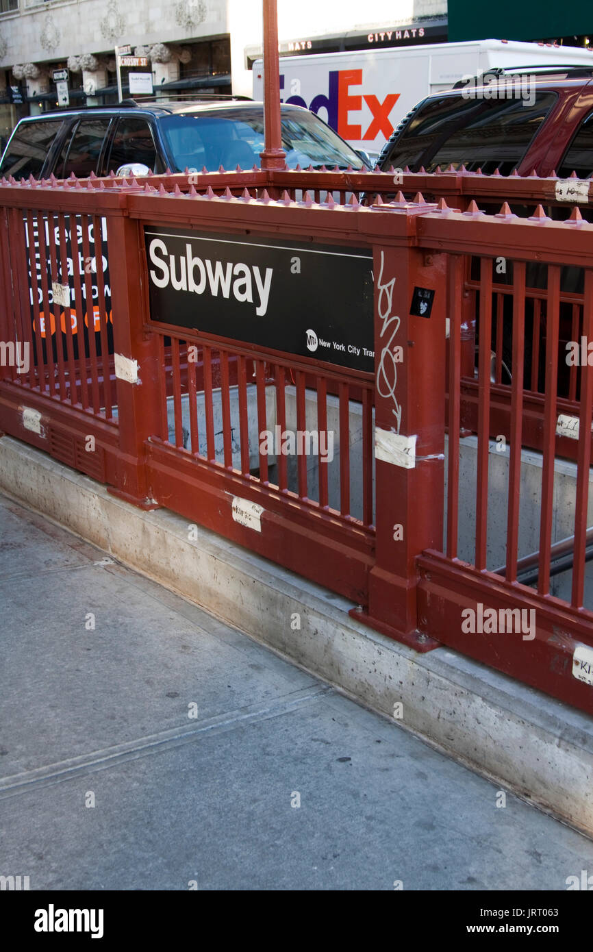 Subway entrance in Manhattan, NY Stock Photo - Alamy