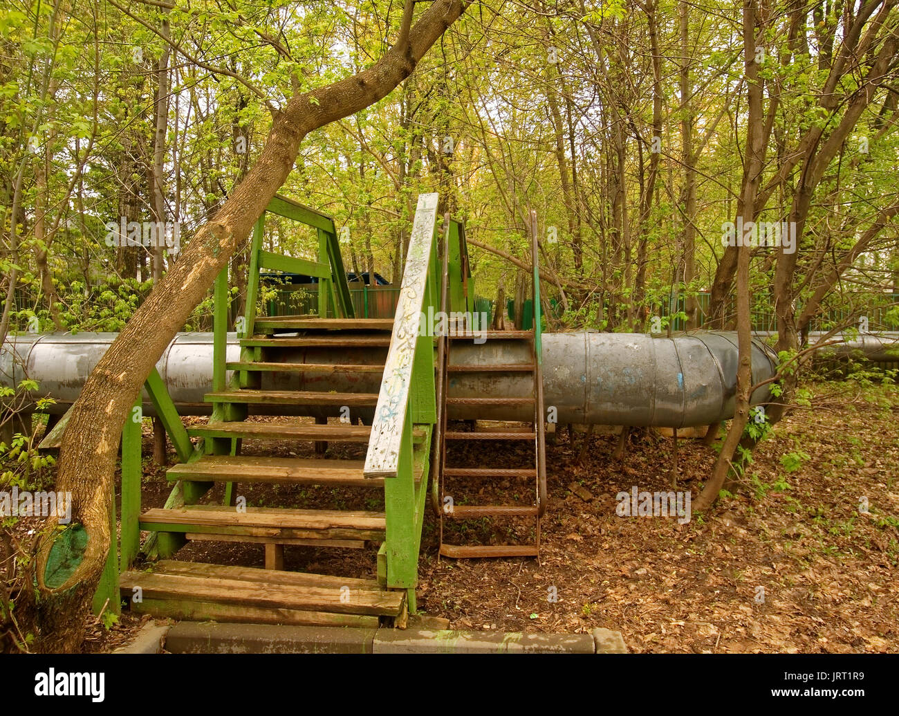 Pipe bridge hi-res stock photography and images - Alamy