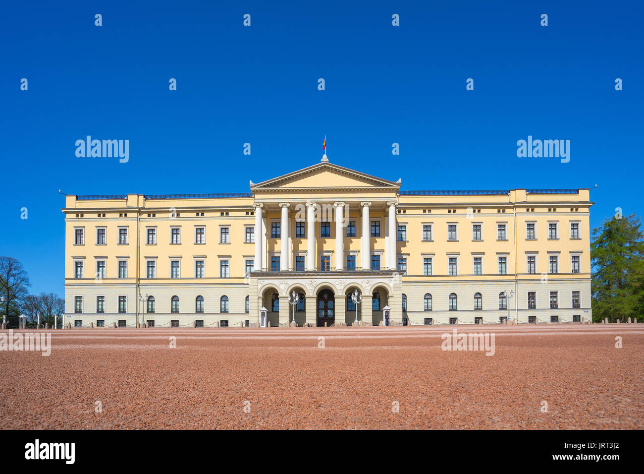 Oslo The Royal Palace landmark in Oslo city, Norway Stock Photo - Alamy