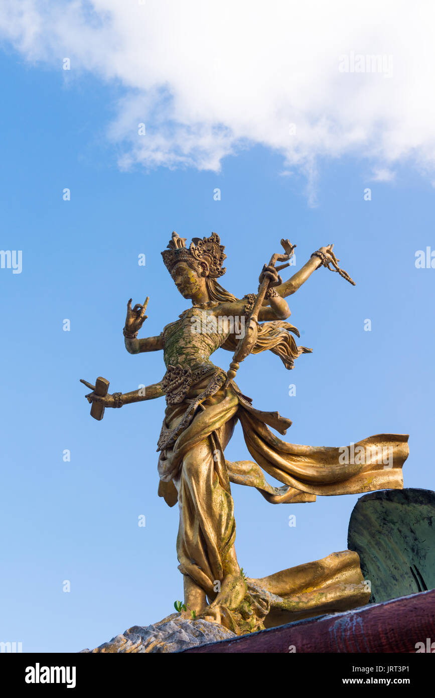 Dancing lady statue bronze hi-res stock photography and images - Alamy