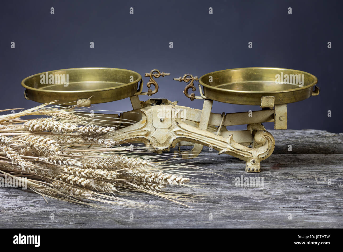 Vintage scales and gold hi-res stock photography and images - Alamy