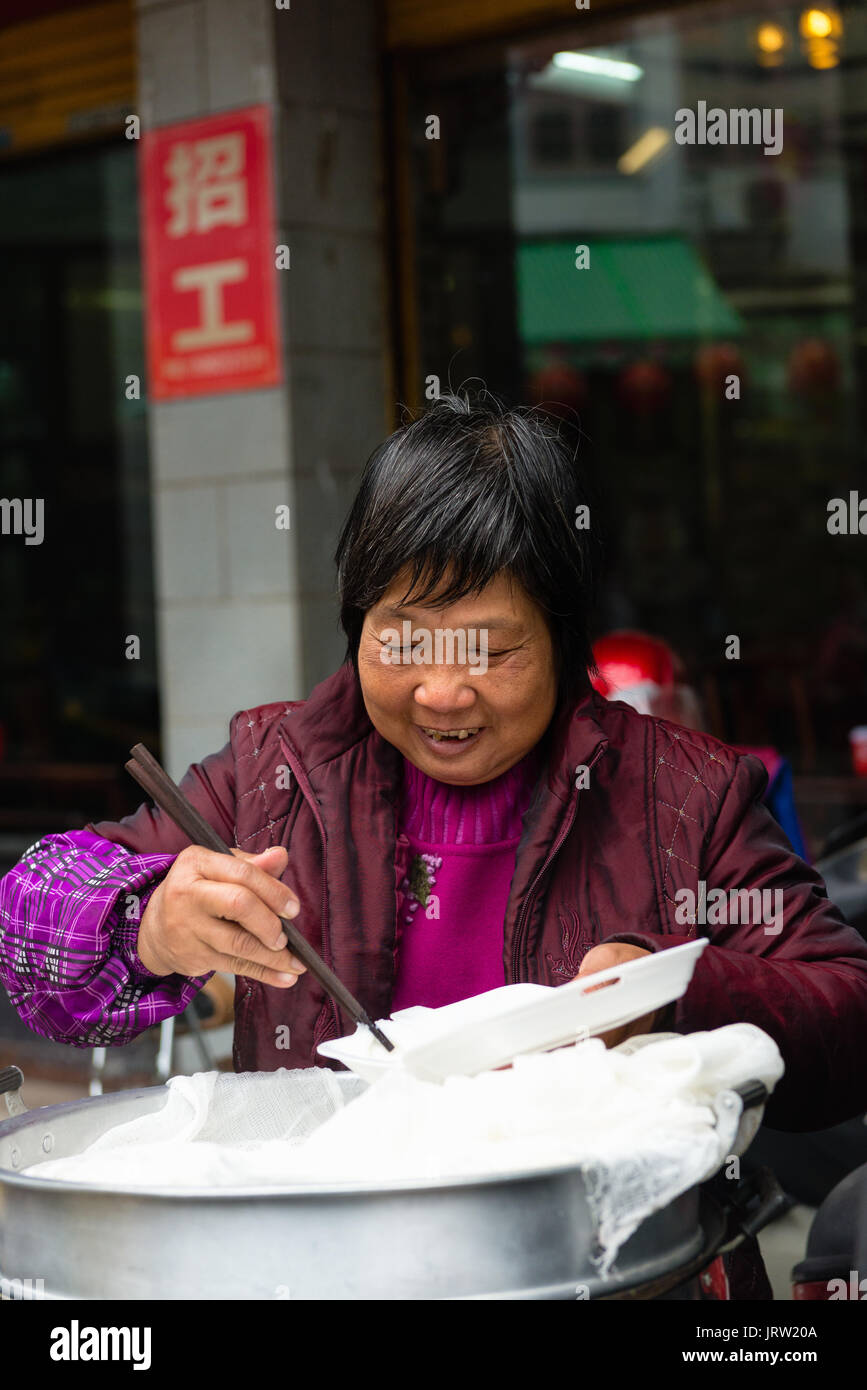Chinese cook ancient hi-res stock photography and images - Alamy