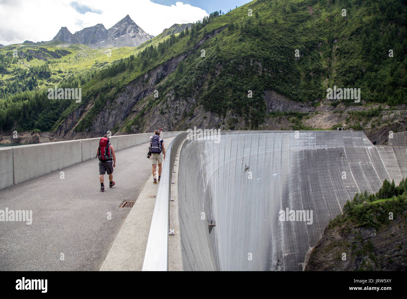 Luzzone dam in Switzerlamd Stock Photo - Alamy