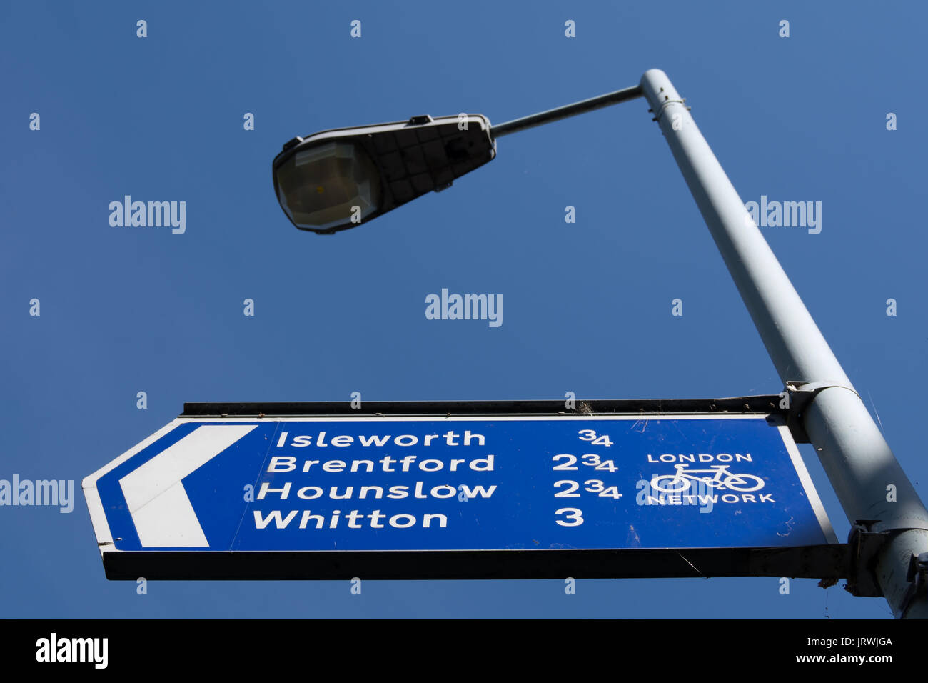 london cycle network sign in west london giving directions and ...