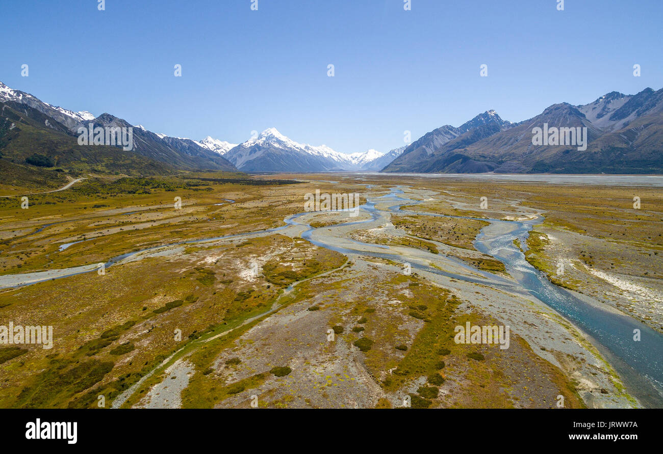 Wide riverbed of Tasman River, Mount Cook at back, Mount Cook National ...