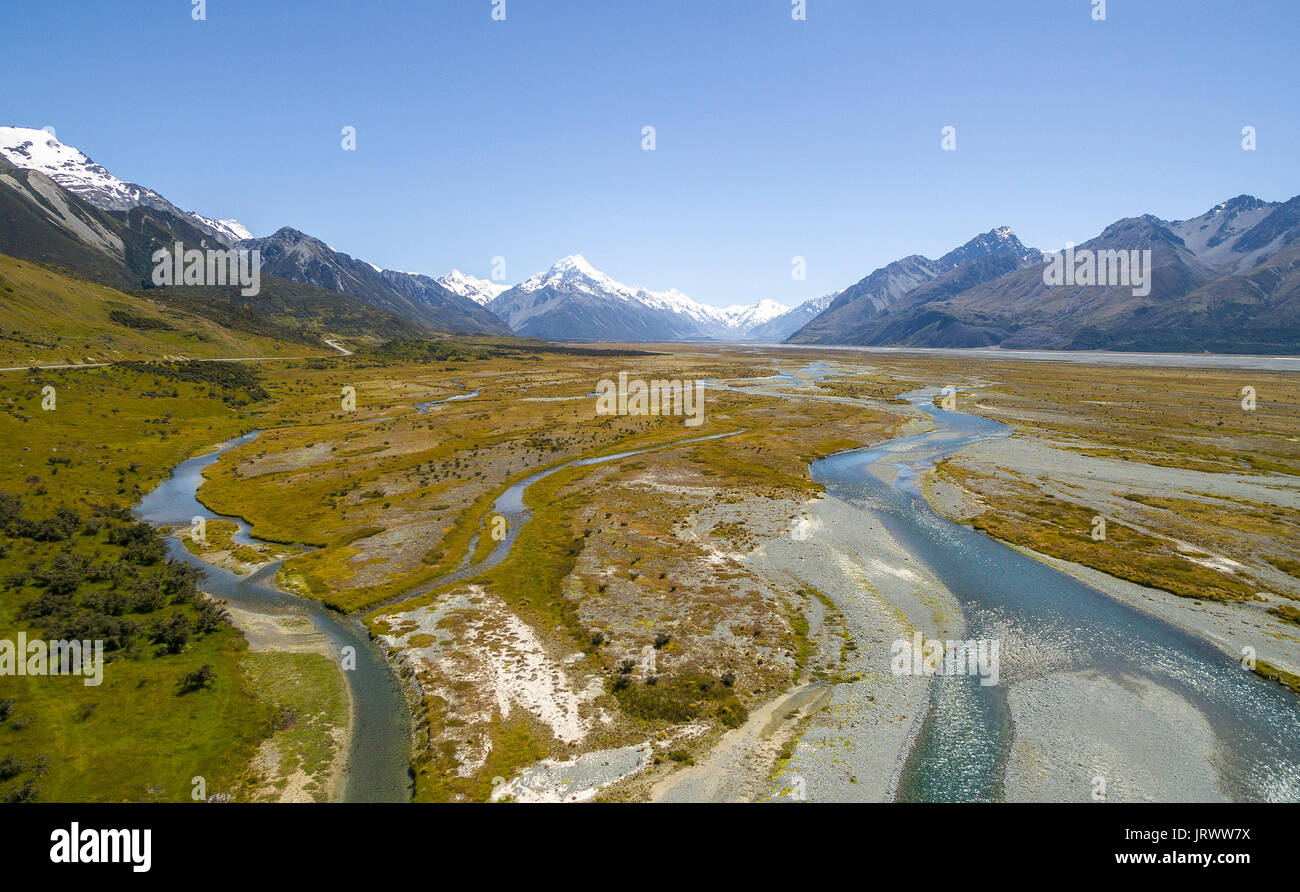 Wide riverbed of Tasman River, Mount Cook at back, Mount Cook National ...