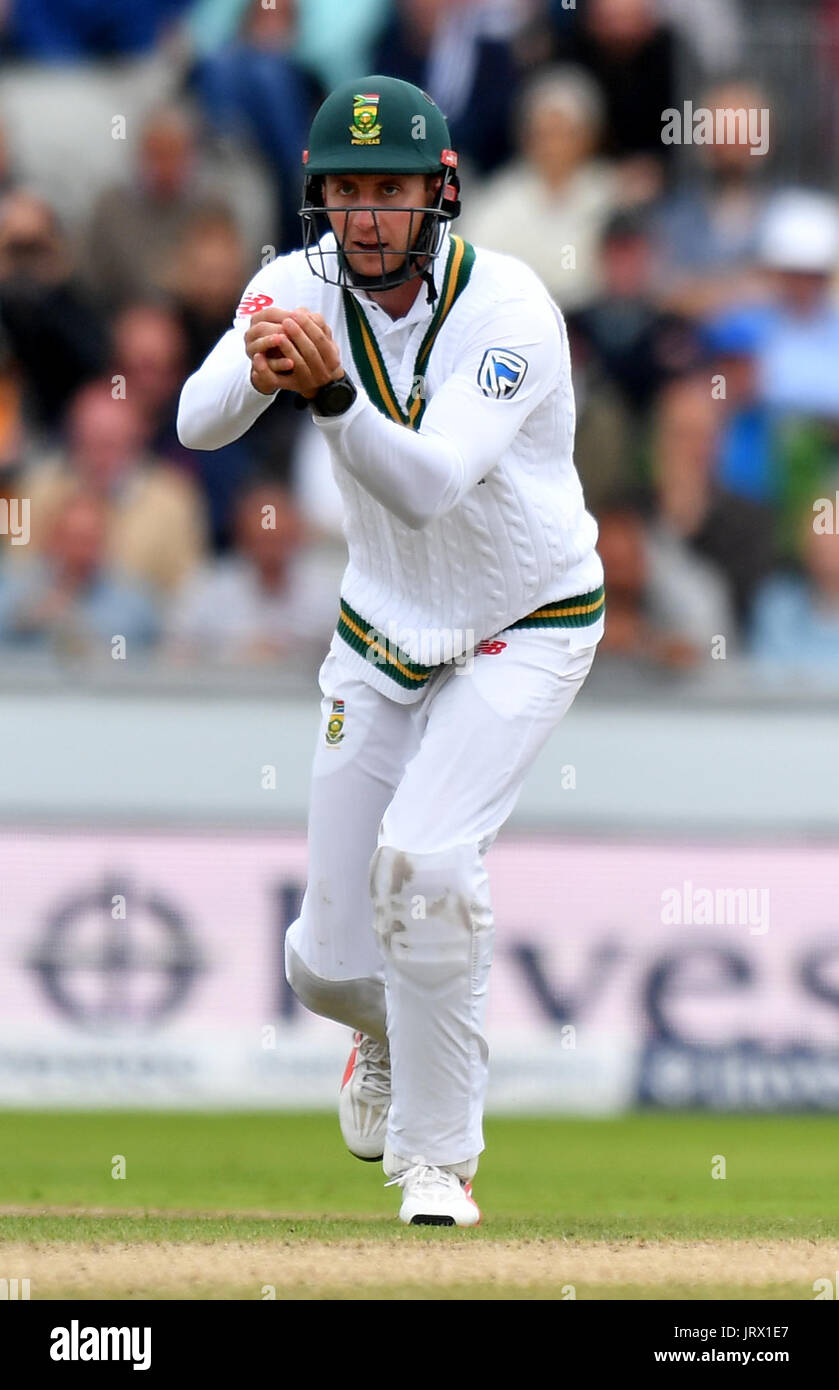 South Africa's Theunis de Bruyn takes the catch of England's David ...