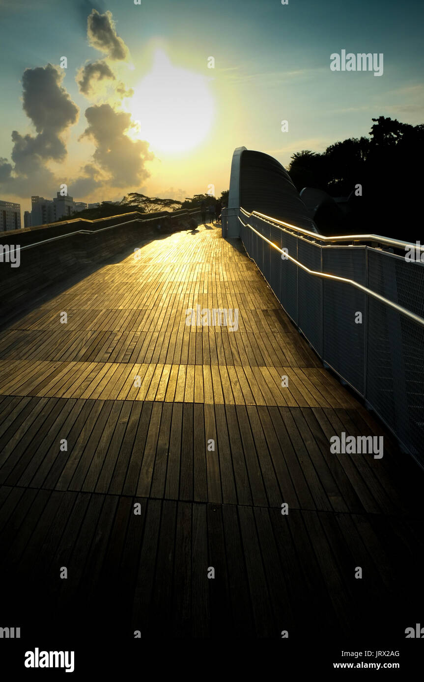 Sunny pathway hi-res stock photography and images - Alamy