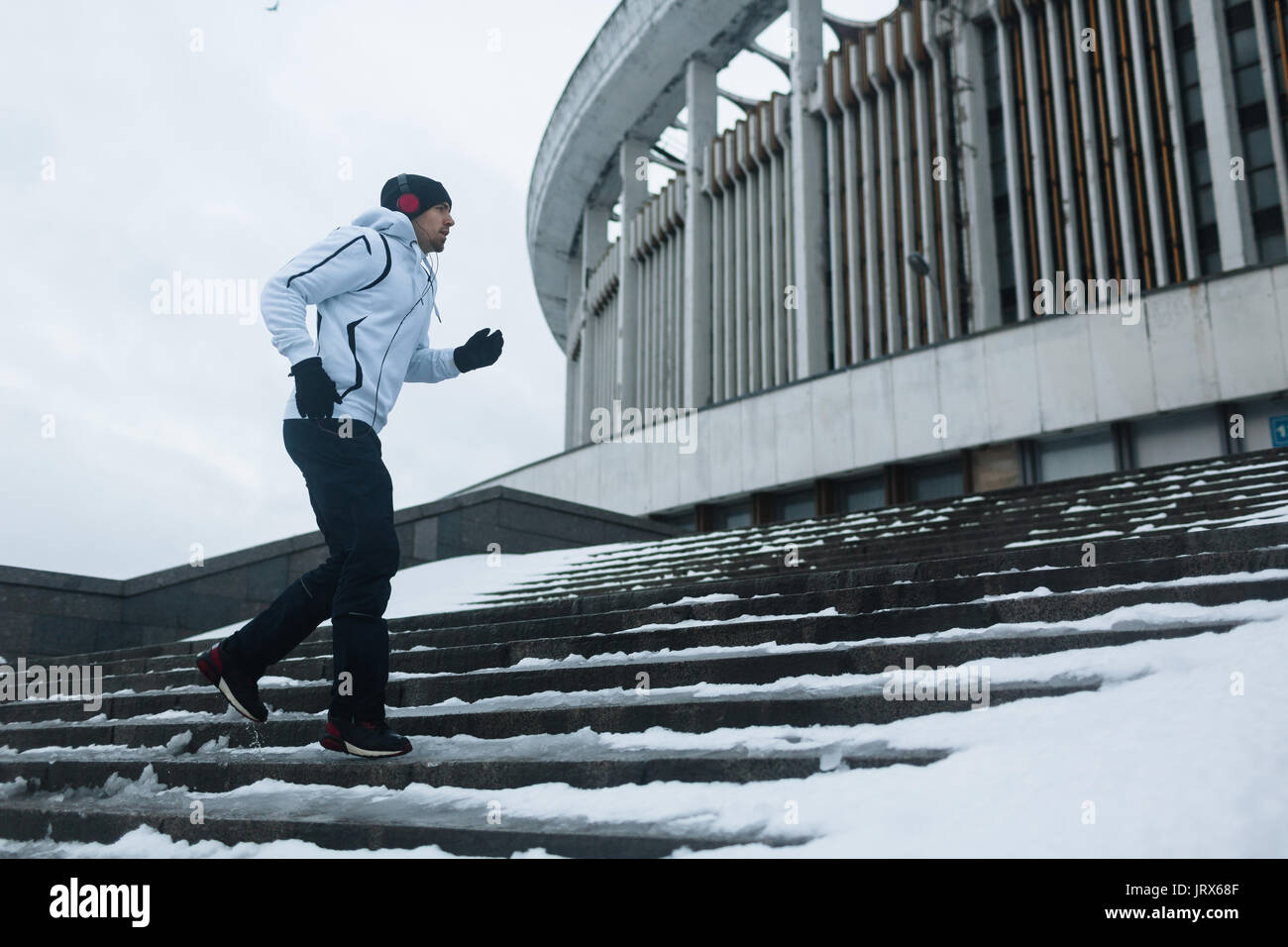 Man practicing running hi-res stock photography and images - Alamy